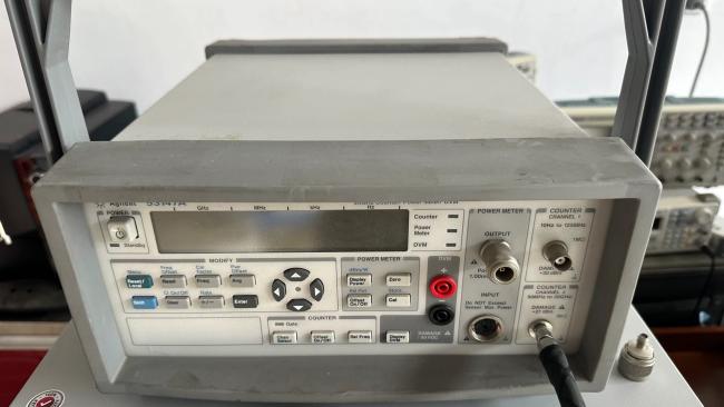 Agilent 53147A internal components and calibration setup