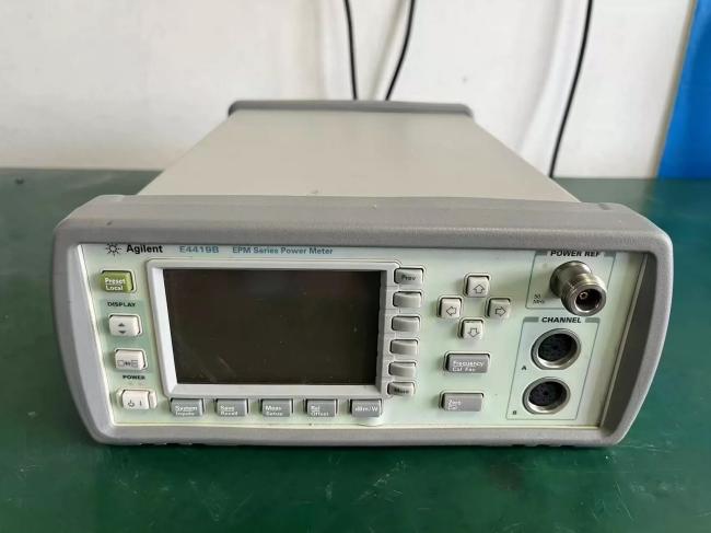 Agilent E4419B RF Power Meter side view