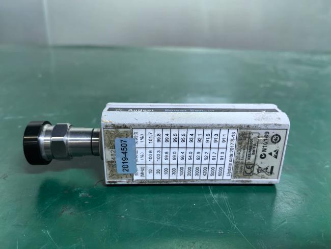 Additional view of Agilent 8482B Power Sensor