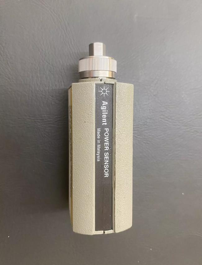 Agilent 8487A Power Sensor with test equipment