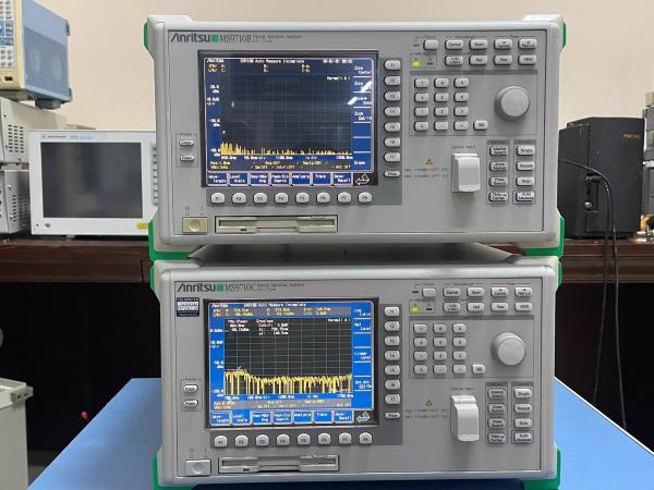 Quality MS9710B Anritsu Optical Spectrum Analyzer 600–1750 Nm OSA 0.07 Nm RBW 70 DB for sale