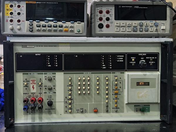 Quality Fluke 5101B 1100 V / 2 A Multifunction Calibrator With 0.005% DC Accuracy for sale