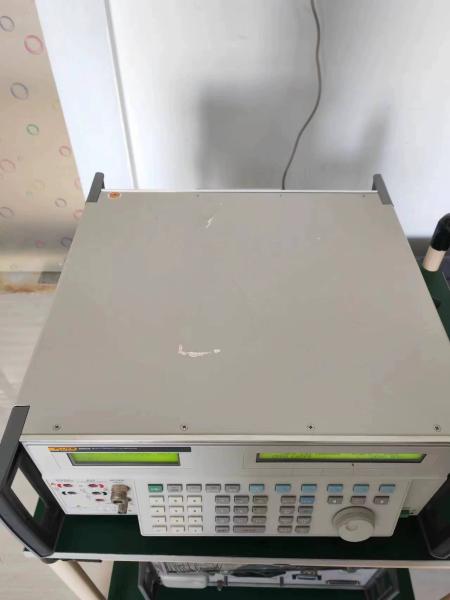 Quality Used ±1020 V / 20.5 A Multi Product Calibrator 50 Ppm DC Accuracy Fluke 5502A for sale