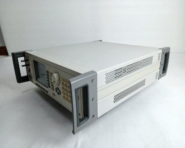 Quality Low Phase Noise RF Reference Source Multi Function Calibrator 27 GHz Fluke for sale