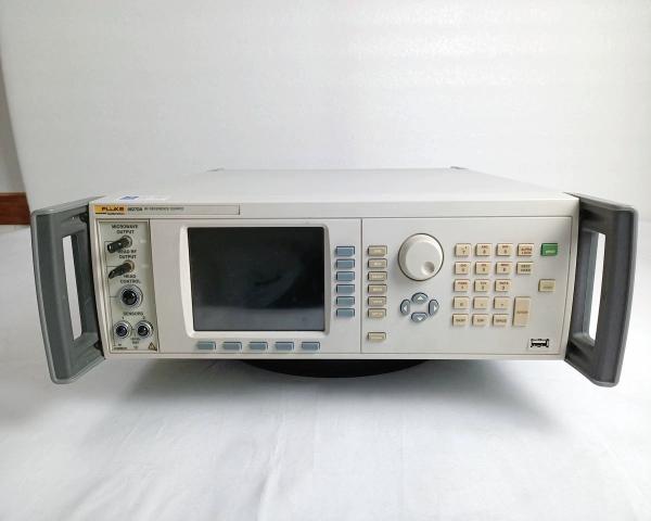 Quality Low Phase Noise RF Reference Source Multi Function Calibrator 27 GHz  Fluke 96270A for sale