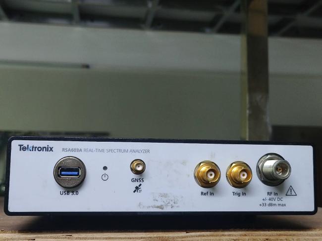 Tektronix RSA603A close-up view