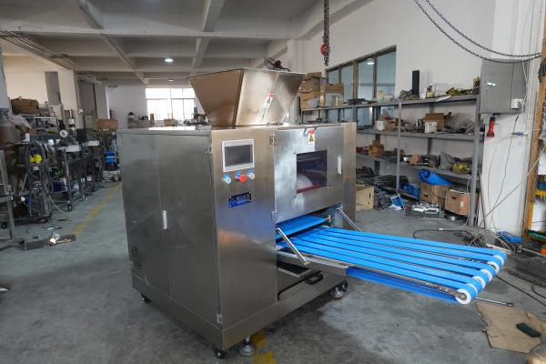 Quality 4KW Commercial Dough Divider 10800pcs/Hr Precise Cutting Reduce Waste Rounder for sale