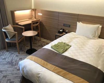 Cina Insiemi comodi della mobilia dell'appartamento dell'hotel del bilancio con stile giapponese del pannello del compensato in vendita