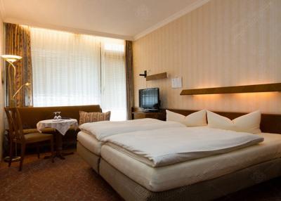 Cina Mobilia standard della camera da letto dell'hotel moderno con impiallacciatura di legno in vendita
