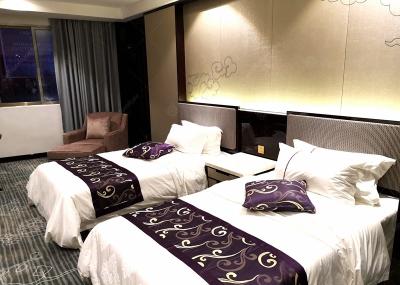 China Luxury Wooden Modern Hotel Bedroom Furniture With Double Queen Bed for sale