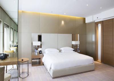 China Custom Made Hotel Bedroom Suite Furniture  / Motel Room Furniture for sale
