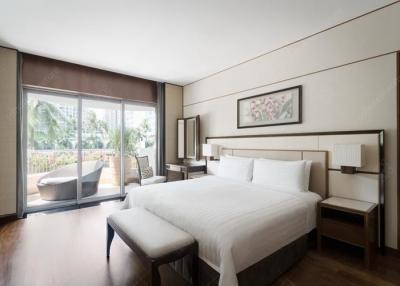 China Classical Wood Veneer Hotel Furniture With White Color Fabric ISO9001 for sale