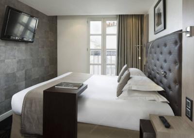 Cina Mobilia moderna su misura della camera da letto dell'appartamento, mobilia standard cinque stelle dell'hotel in vendita