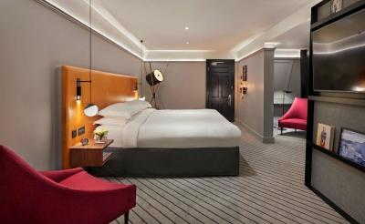 Cina Le serie di hotel moderne di colore hanno personalizzato la mobilia della camera da letto per uso professionale in vendita