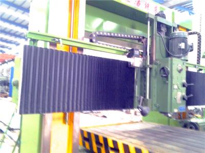 China Heat-sealed &folded bellows fabric +PVC for any kind of machine dust covers en venta