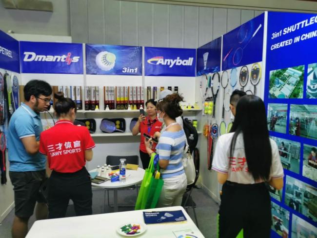 Dmantis Professional Training Full Carbon Graphite Fiber Customize Badminton Racket High Quality