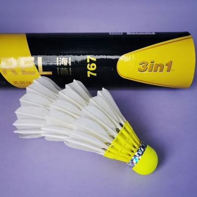 Cina Navetta gialla di Flex Feather Stable Badminton Outdoor dell'oca di volano di addestramento di volano in vendita