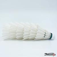 China Durable Accurate Drop Point High Durability Training Feather Badminton Shuttlecock for sale