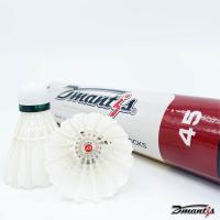 China Durable Accurate Drop Point High Durability Training Feather Badminton Shuttlecock for sale