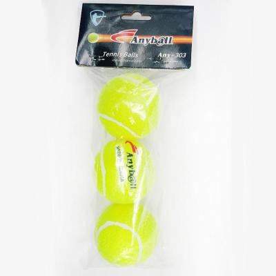 Cina Fabbrica all'ingrosso Palla da tennis Materiale di elevata elasticità Alto rimbalzo Battibile e resistente Adatta per ventilatore da tennis in vendita