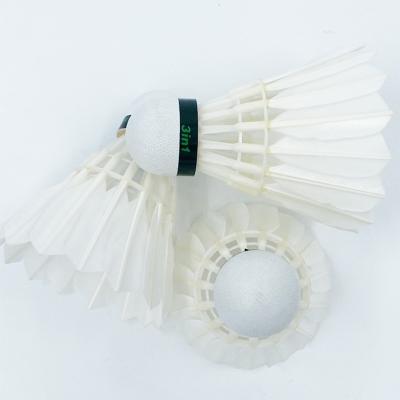 Cina Alta qualità 3in1 Shuttlecock ibrido D60 OEM Disponibile Piuma di anatra Shuttlecock di badminton in vendita