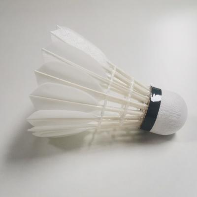 Cina Classe B Piuma d'oca Badminton Shuttlecock Factory Torneo personalizzato Shuttlecocks Durable Badminton Shuttlecock in vendita