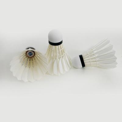 Cina Cina Fabbrica all'ingrosso Shuttlecock di badminton Buona qualità per l'uso a lungo termine Shuttlecock con alta durata in vendita