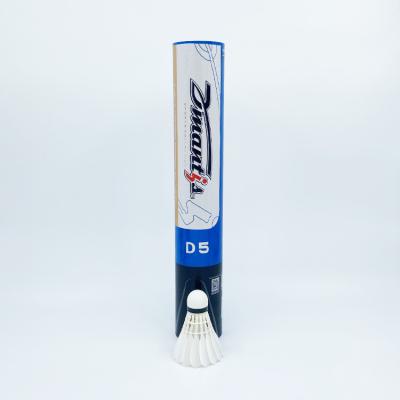 Cina Cina Fabbrica di alta qualità Badminton Shuttlecock Classe A Piuma di papera Non è facile cadere e rompersi in vendita