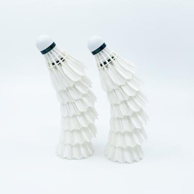 Cina Migliore Qualità Badminton Shuttlecock Selezionato a mano Piuma resistente Nuovo pacchetto con personalizzazione accettato in vendita