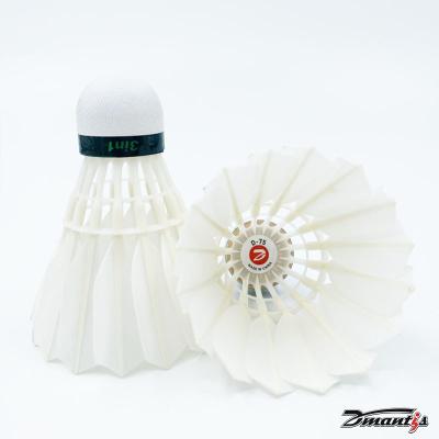 Cina Dmantis D75 Professional Use Badminton Shuttlecock High Level Professional Shuttlecock Natural Feather in vendita