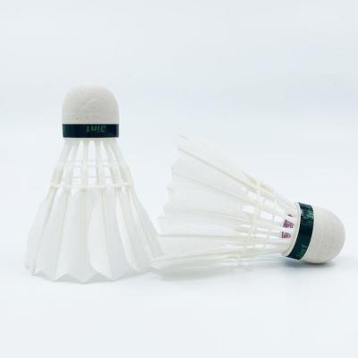 China Cheap Goose Feather Badminton Shuttlecock High Quality Material Durable and Stable Shutttlecocks for Training Te koop