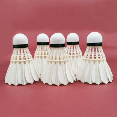 Cina Super Cost Performance Badminton Shuttlecock High Quality Feather Badminton Shuttlecock in vendita