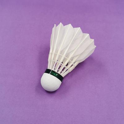 Cina Durable Feather Badminton Shuttlecock High Quality 3in1 Hybrid Badminton Shuttlecock in vendita