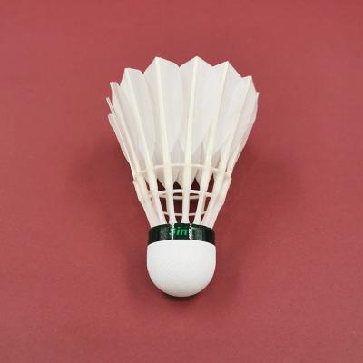 Cina Training Feather Shuttles Badminton Durable Natural Feather Hybrid 3in1 in vendita
