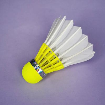 Cina Durable Stable Hybrid Shuttlecocks Training China Cheap Feather 3in1 Products in vendita