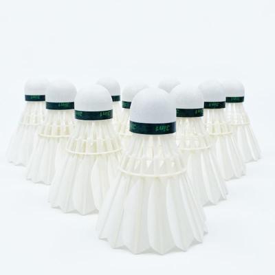 Cina Professional Badminton Shuttlecocks Feather Ball with Great Durability Stability and Balance in vendita