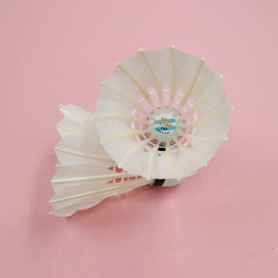 Cina Wholesale Shuttle Shuttlecock Badminton Professional 3in1 Badminton Shuttlecocks in vendita