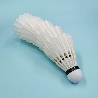 Cina 3in1 Badminton Shuttlecock Miglior Qualità Penna di anatre Shuttlecock ibridi per la competizione in vendita