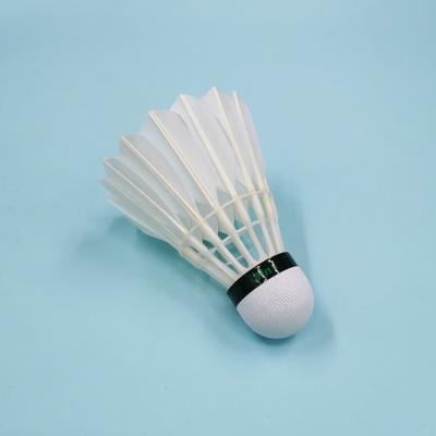 Cina 3in1 Badminton Shuttlecock Miglior Qualità Penna di anatre Shuttlecock ibridi per la competizione in vendita