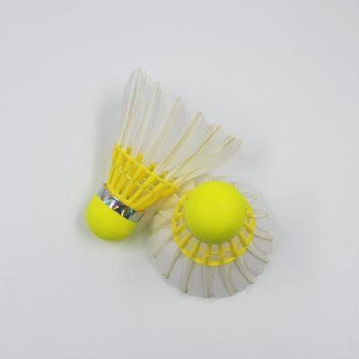 Cina Pelle d'oca di badminton Shuttlecocks con elevata stabilità e durata Palla di badminton in vendita
