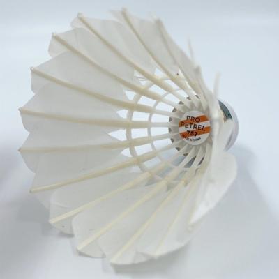 Cina Piuma d'oca Badminton Shuttlecock 3 in 1 Shuttlecock Durable e stabile in vendita