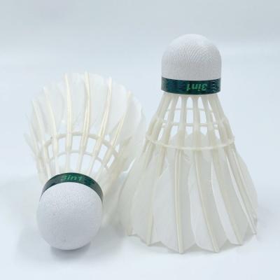 Cina Piuma d'oca Badminton Shuttlecock 3 in 1 Shuttlecock Durable e stabile in vendita