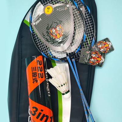 中国 New Style Customized Graphite Badminton Racket Full Carbon Badminton Racket 販売のため