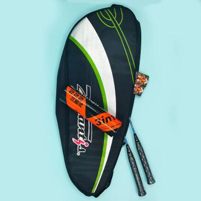 中国 Customizes Carbon Fiber Badminton Racket Professional Design Badminton Rackets 販売のため