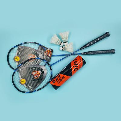 中国 Customizes Carbon Fiber Badminton Racket Professional Design Badminton Rackets 販売のため