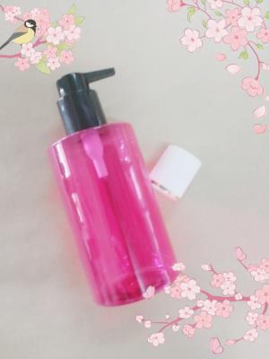 Cina Bottiglie di plastica vuote 250ml, chiare bottiglie di plastica della lozione del corpo con i coperchi a vite in vendita