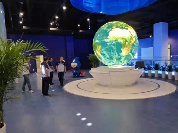 Quality Seamless Ball Led Sphere Screen Display 1m P2 Wall Mounted for sale