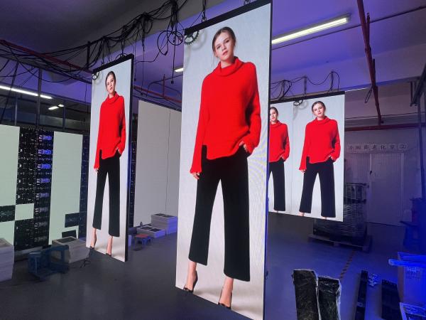 Quality P2.6 Indoor Fixed Led Screen Double Sided Led Display indoor fixed double sided for sale