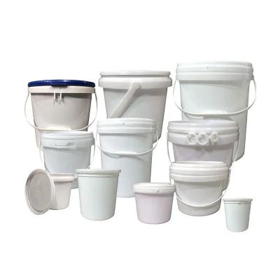 China Watertight Plastic Bucket with Lid for Cleaning Storage and Brewing for sale