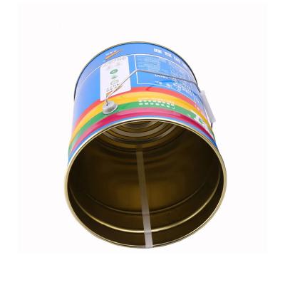 China Almacenamiento resistente a la corrosión 5 galones de pintura metálica puede barril con mango de metal en venta